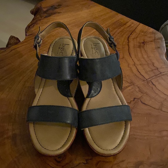 Born | Shoes | Born Wedge Platform Sandals These Are So Comfortable And ...